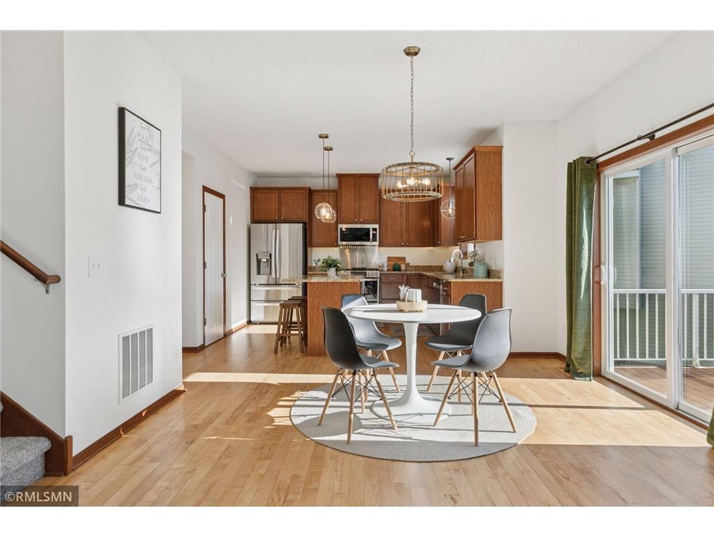 11781 Harvest Path, Woodbury, MN, 55129 | MLS: 6801393 | Edina Realty