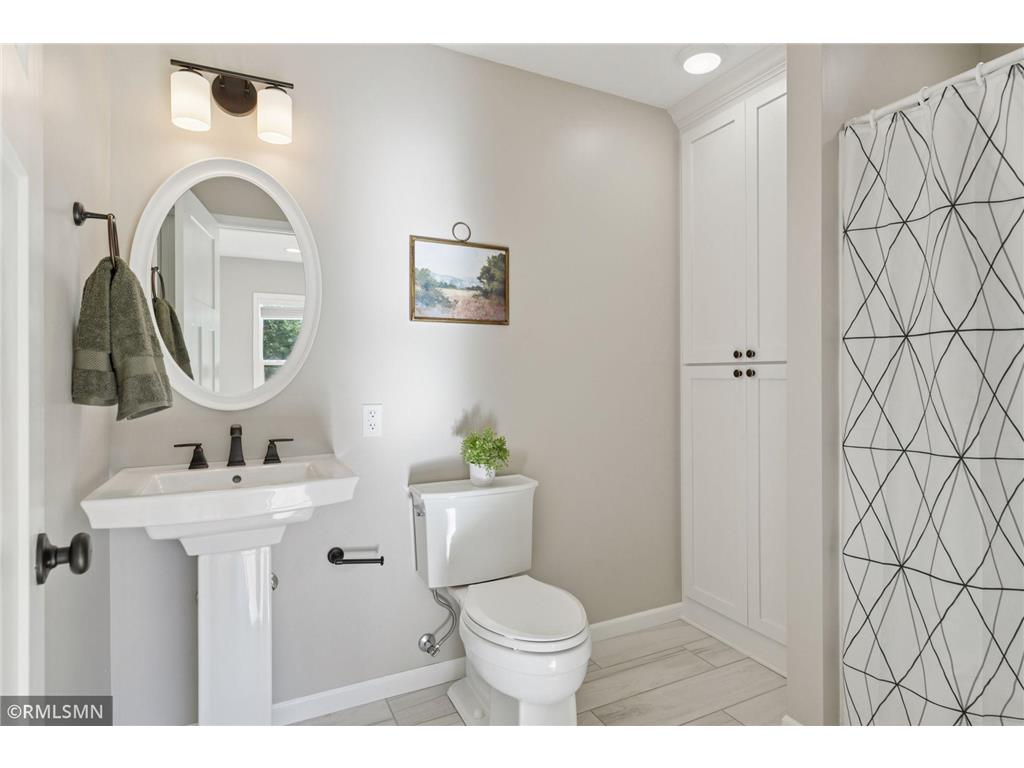 11781 Harvest Path, Woodbury, MN, 55129 | MLS: 6801393 | Edina Realty