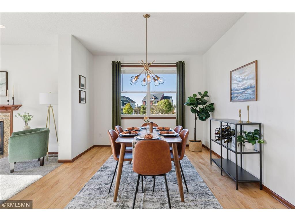 11781 Harvest Path, Woodbury, MN, 55129 | MLS: 6801393 | Edina Realty