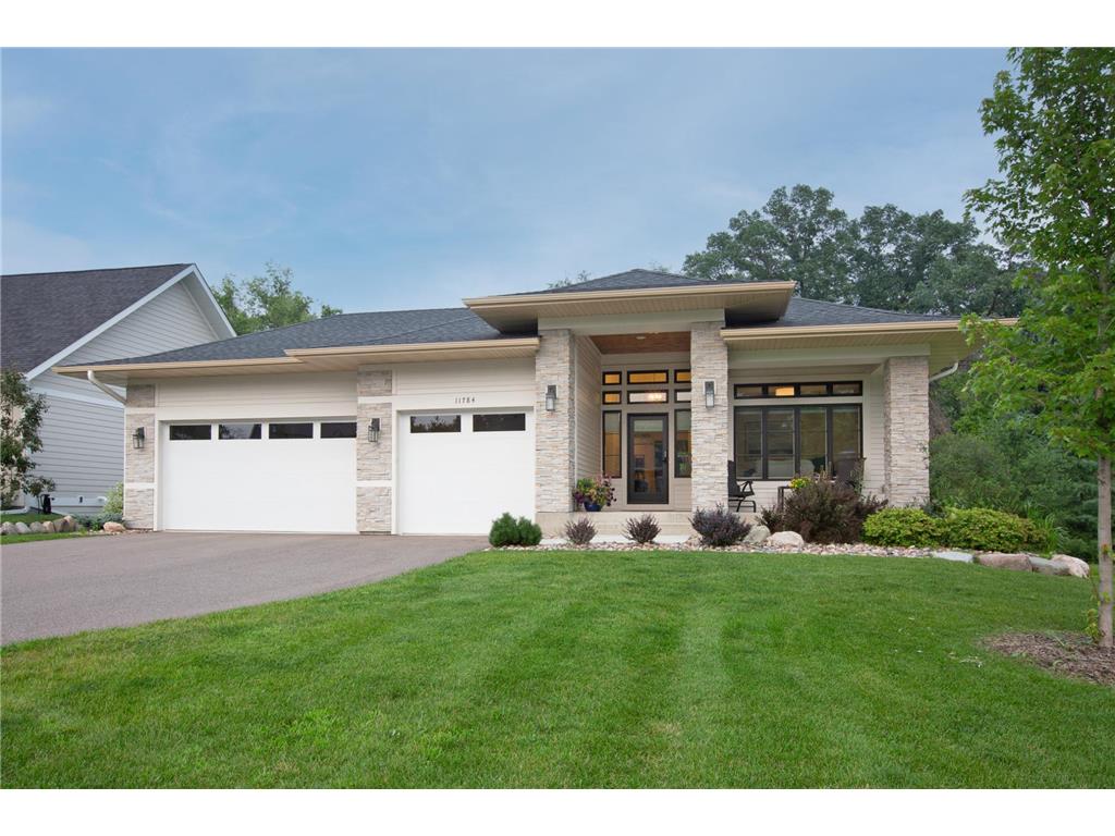 11784 Azure Lane, Inver Grove Heights, MN, 55077 | MLS: 6765717 | Edina ...