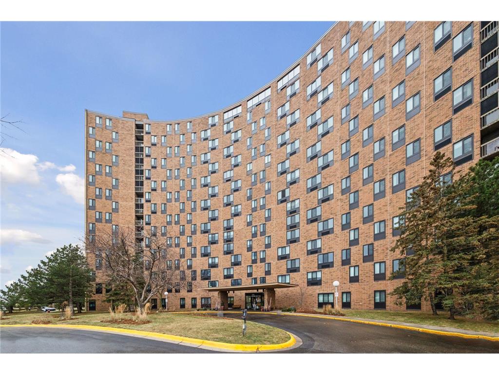 1181 Edgcumbe Road #703, Saint Paul, MN, 55105 | MLS: 6639805 | Edina ...