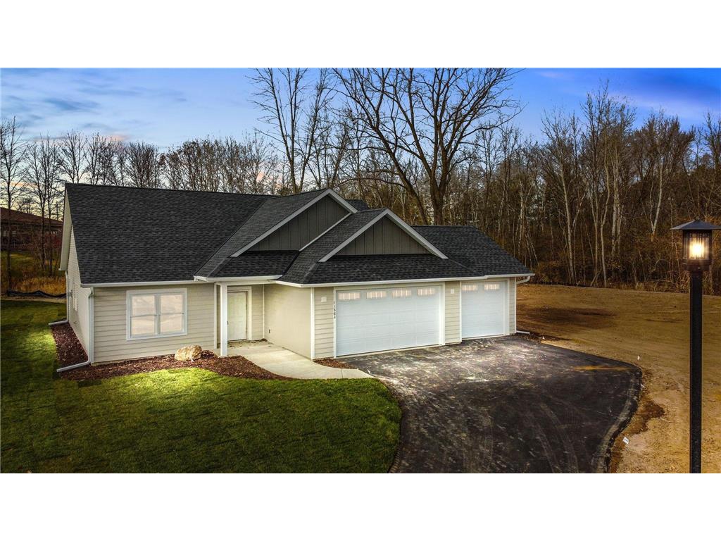 11882 302nd Street, Chisago City, MN, 55013 | MLS: 6624398 | Edina Realty