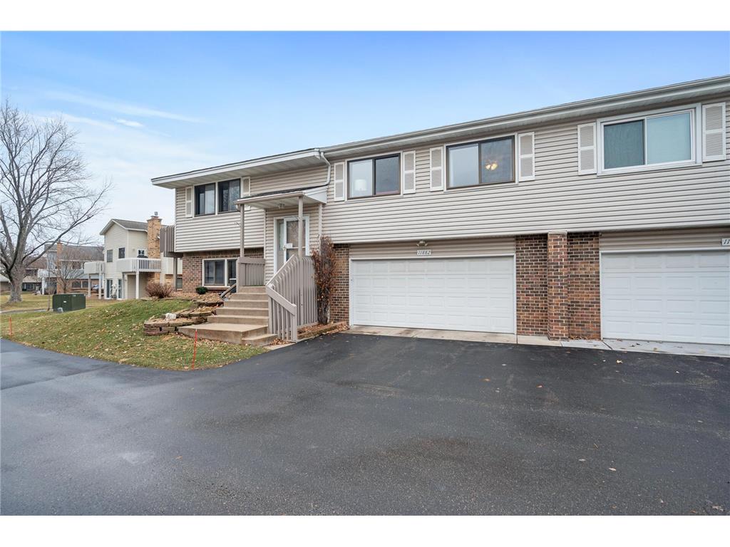 11882 Woodbine Street NW, Coon Rapids, MN, 55433 | MLS: 6475099 | Edina ...