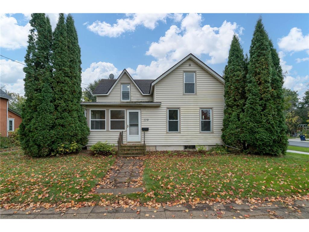 119 Woodley Street W, Northfield, MN, 55057 | MLS: 6805526 | Edina Realty