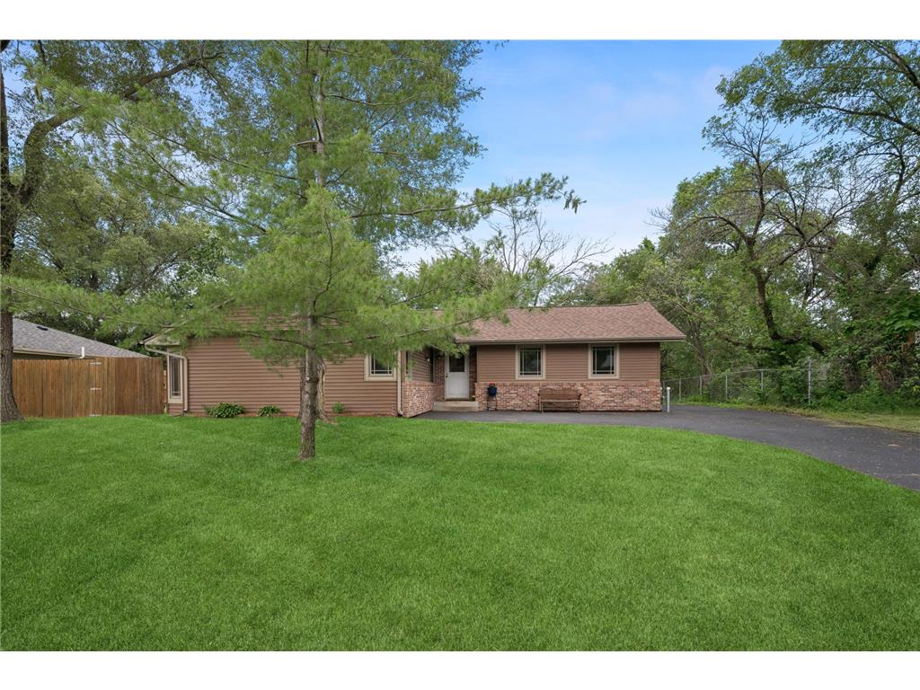 11909 Crocus Street NW, Coon Rapids, MN, 55433 | MLS: 6538046 | Edina ...