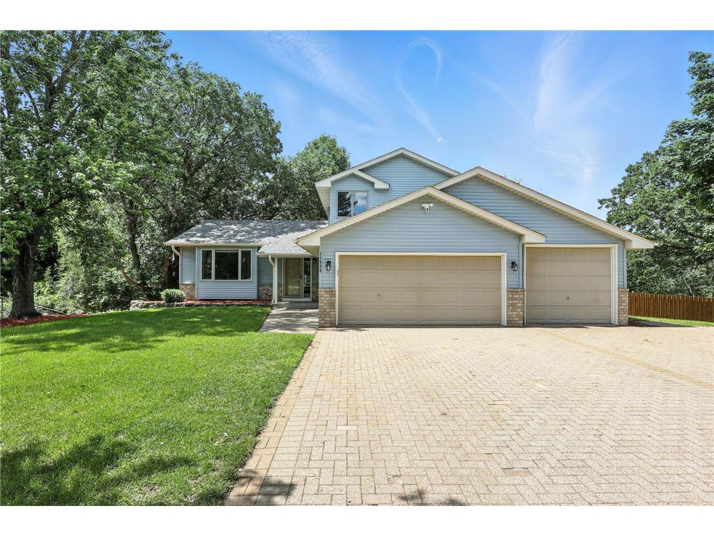 11920 Marigold Street NW, Coon Rapids, MN, 55433 | MLS: 6746879 | Edina ...