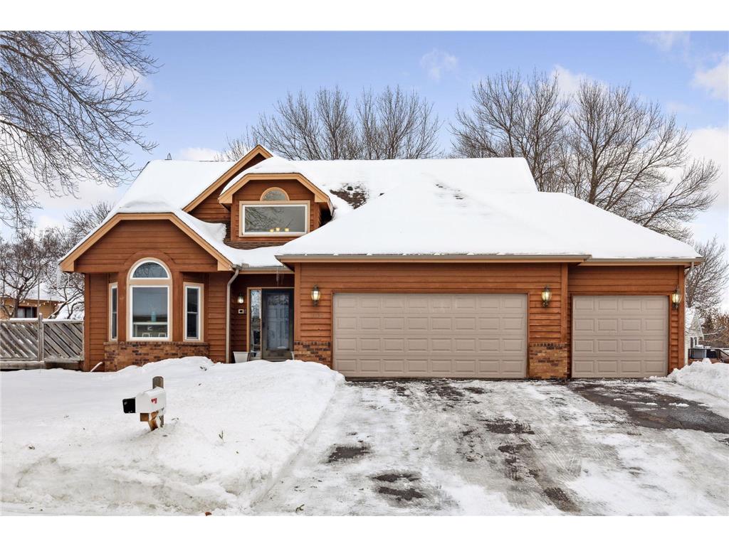 11930 60th Place N, Plymouth, MN, 55442 | MLS: 6325405 | Edina Realty