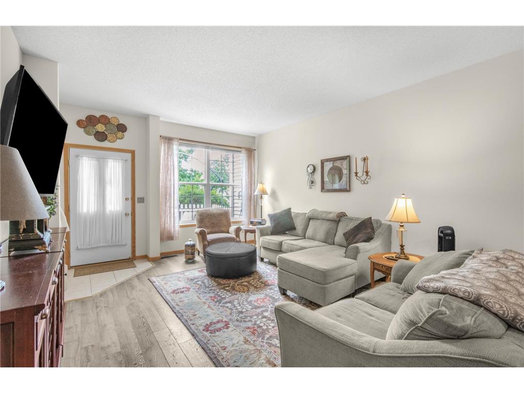 11941 85th Place N, Maple Grove, MN, 55369 | MLS: 6567081 | Edina Realty