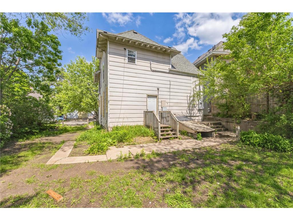 12 Oakley Avenue, Saint Paul, MN, 55104 | MLS: 6540262 | Edina Realty