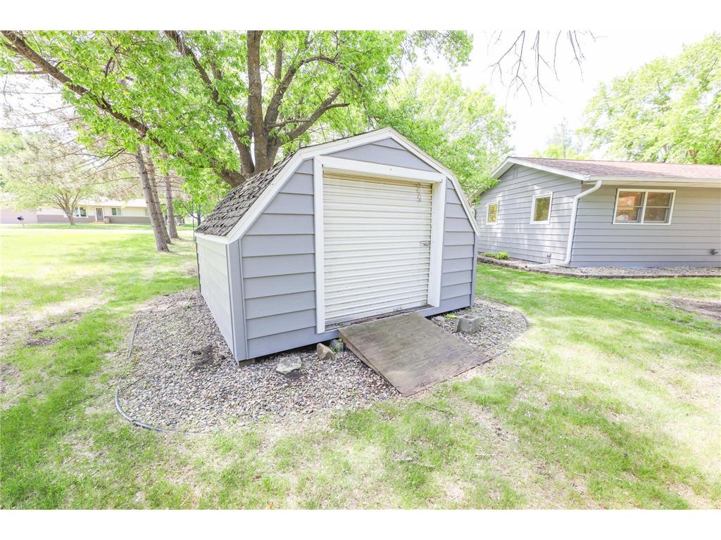 1202 Ridgeview Terrace NE, Alexandria, MN, 56308 | MLS: 6727626 | Edina ...