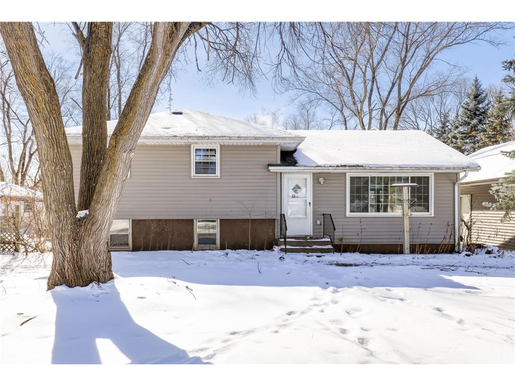 12041 Noon Drive, Dayton, MN, 55327 | MLS: 6673448 | Edina Realty