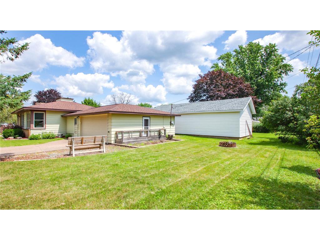 1207 Agnes Street, Eau Claire, WI, 54701 | MLS: 6572828 | Edina Realty