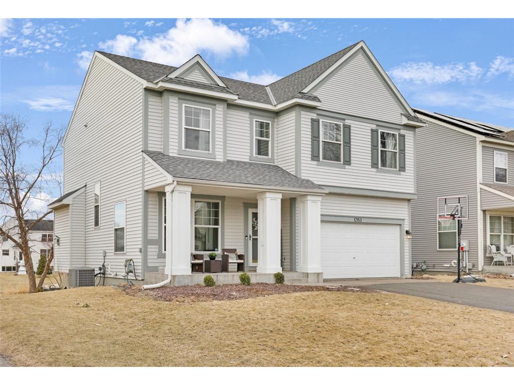 12153 85th Place N, Maple Grove, MN, 55369 | MLS: 6685431 | Edina Realty