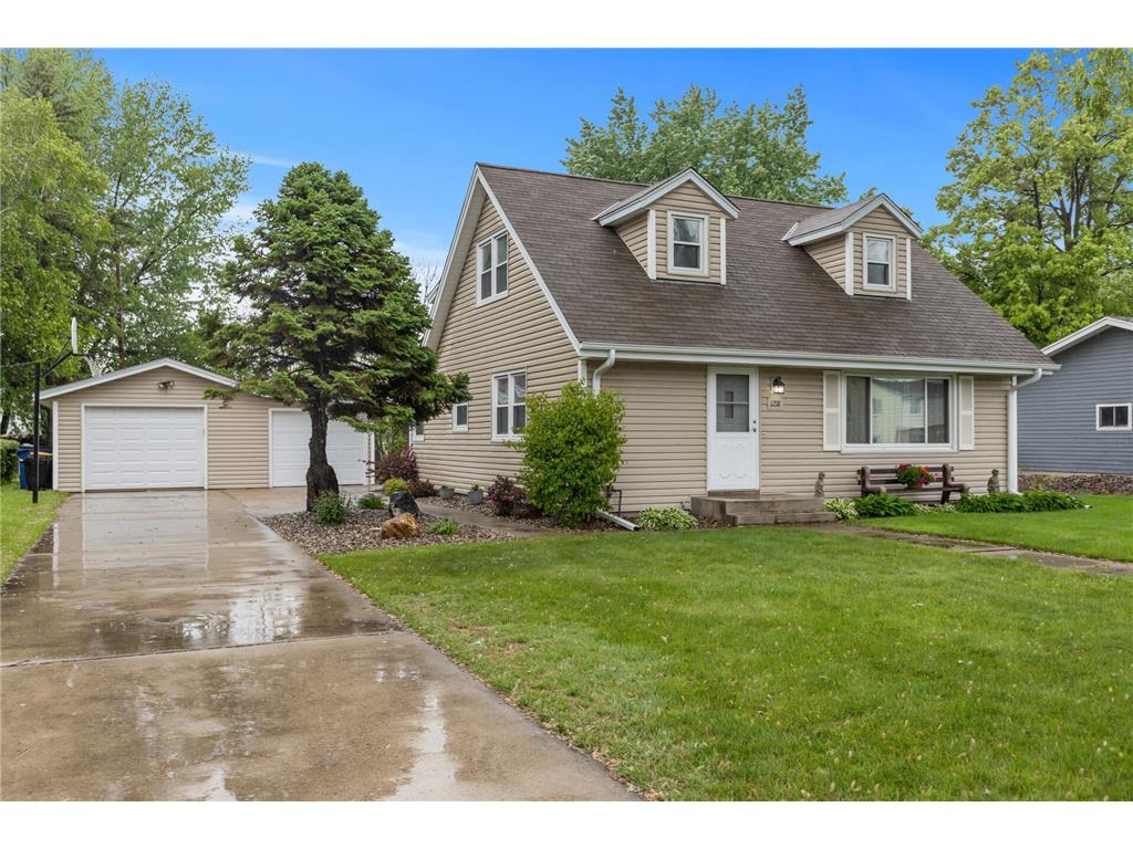1218 Fairview Lane, Farmington, MN, 55024 | MLS: 6715216 | Edina Realty