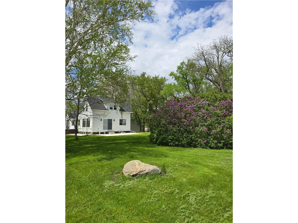 12195 510th Avenue, Wells, MN, 56097 | MLS: 6496265 | Edina Realty