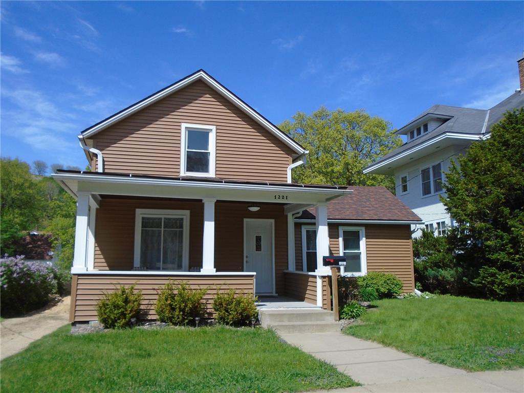 1221 S Park Street, Red Wing, MN, 55066 | MLS: 6201204 | Edina Realty