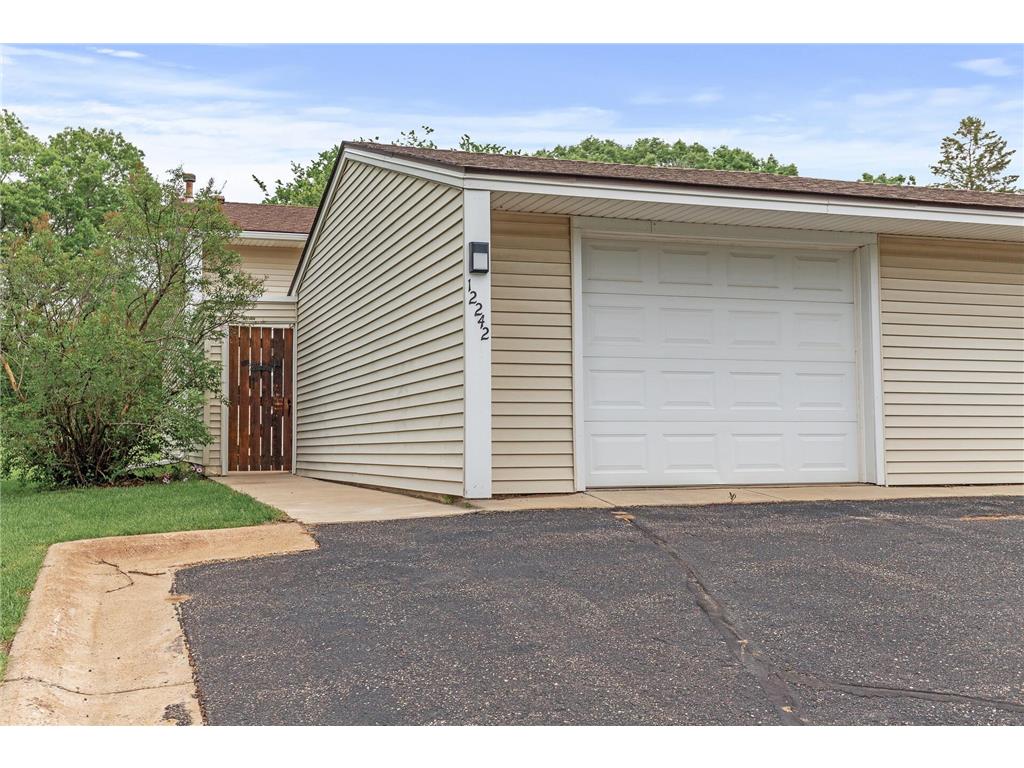 12242 Eagle Street NW, Coon Rapids, MN, 55448 | MLS: 6533794 | Edina Realty