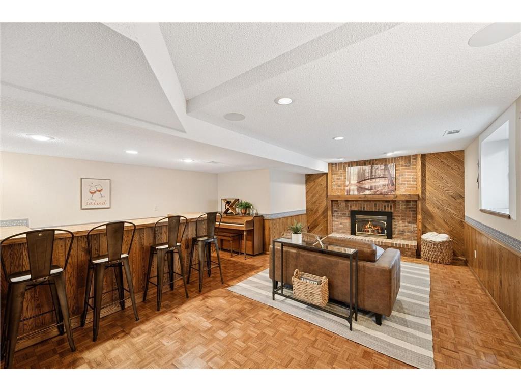 12280 48th Avenue N, Plymouth, MN, 55442 | MLS: 6751714 | Edina Realty