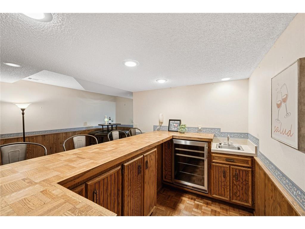 12280 48th Avenue N, Plymouth, MN, 55442 | MLS: 6751714 | Edina Realty
