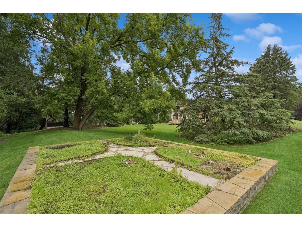 12280 48th Avenue N, Plymouth, MN, 55442 | MLS: 6751714 | Edina Realty