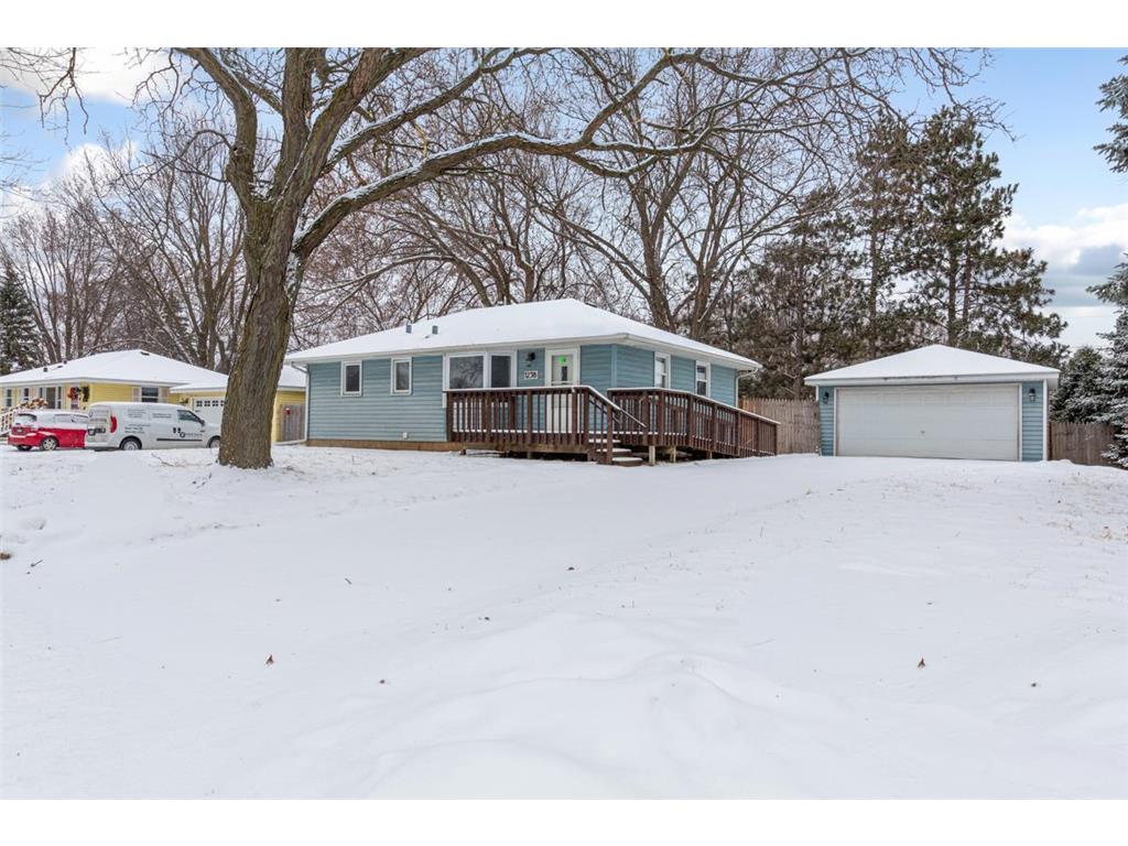 1238 Guthrie Avenue N, Oakdale, MN, 55128 | MLS: 6652066 | Edina Realty