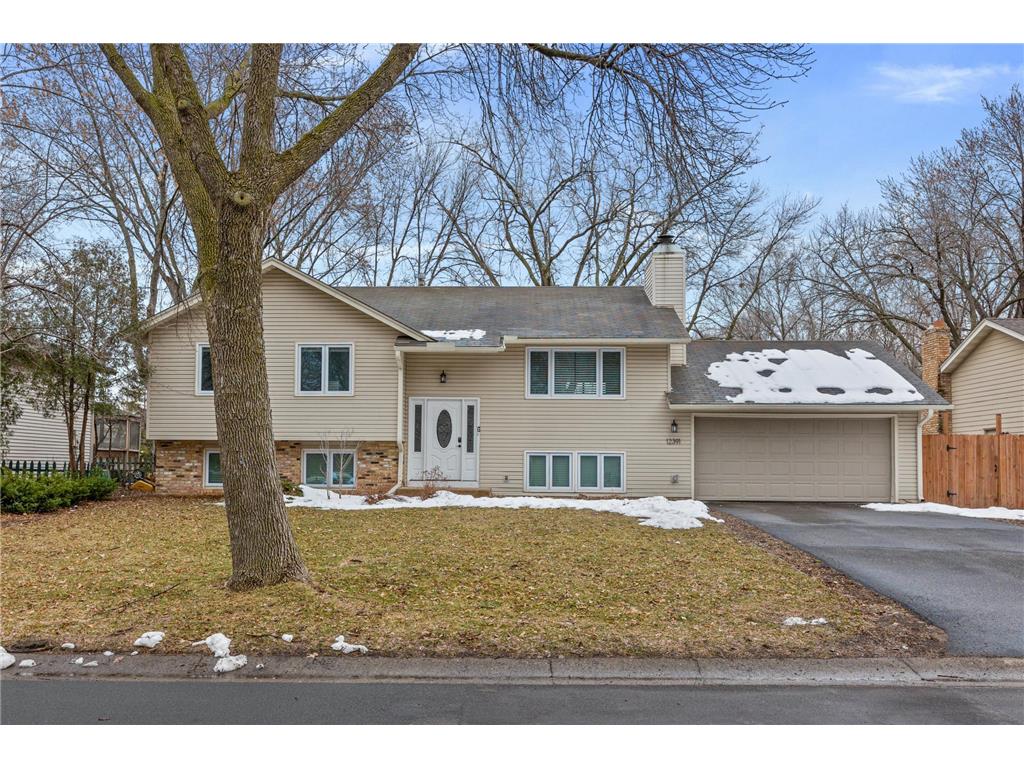 12391 69th Avenue N, Maple Grove, MN, 55369 | MLS: 6509913 | Edina Realty