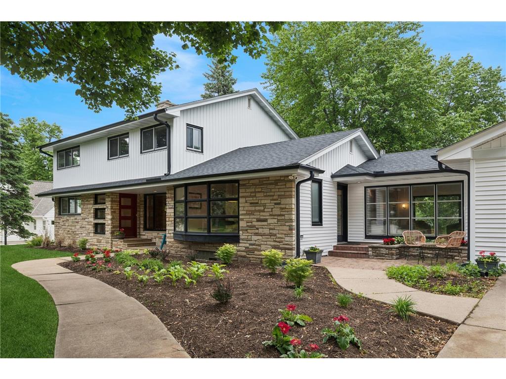 124 Paisley Lane, Golden Valley, MN, 55422 | MLS: 6722170 | Edina Realty