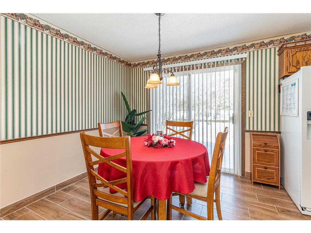 125 210th Lane NW, Oak Grove, MN, 55011 | MLS: 6504895 | Edina Realty