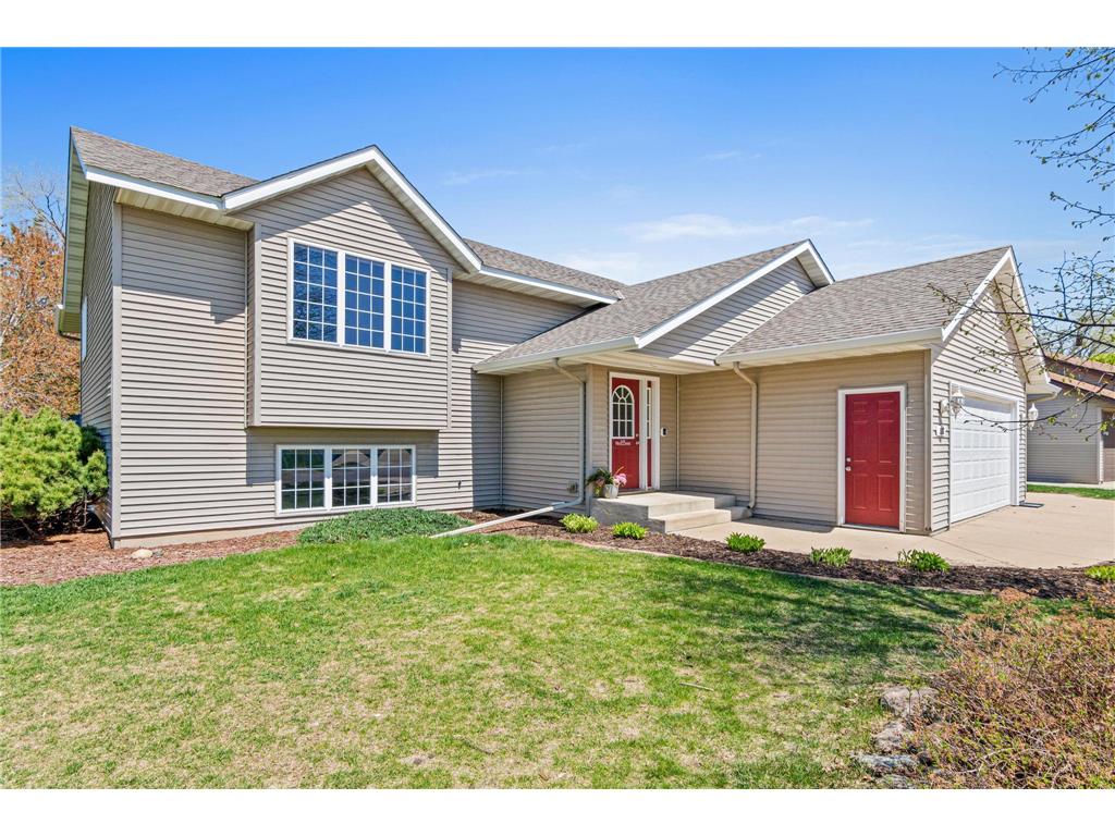 125 Cedar Drive S, Lester Prairie, MN, 55354 | MLS: 6751045 | Edina Realty