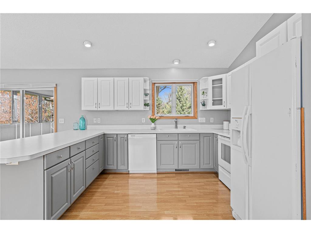 125 Cedar Drive S, Lester Prairie, MN, 55354 | MLS: 6751045 | Edina Realty