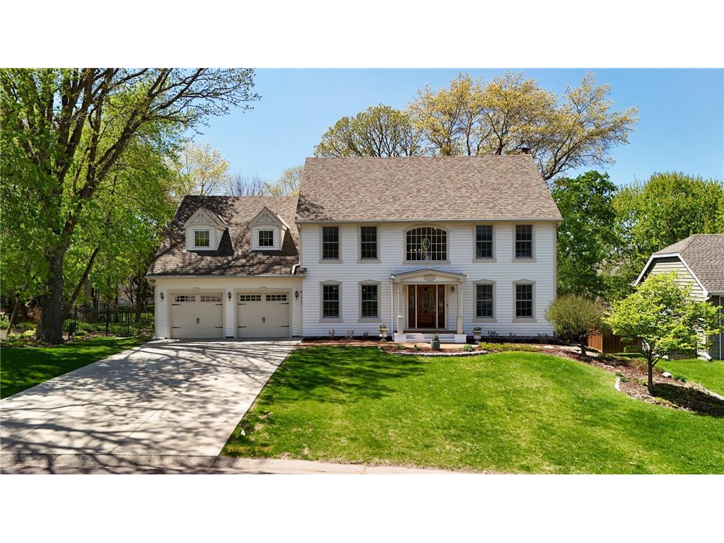 12581 Dover Drive, Apple Valley, MN, 55124 | MLS: 6650530 | Edina Realty