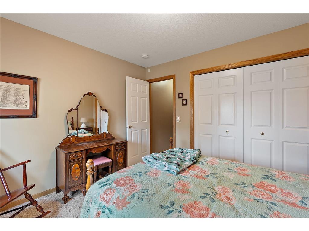 1259 Highridge Court, Maplewood, MN, 55109 | MLS: 6739369 | Edina Realty