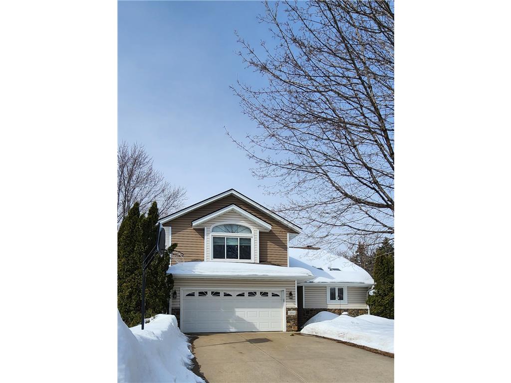 12643 Eveleth Path, Apple Valley, MN, 55124 | MLS: 6342967 | Edina Realty