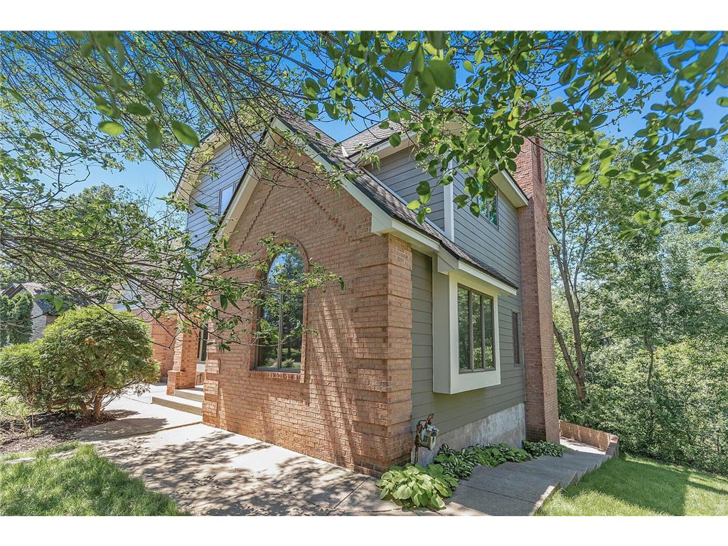 12728 Diamond Drive, Burnsville, MN, 55337 | MLS: 6604869 | Edina Realty