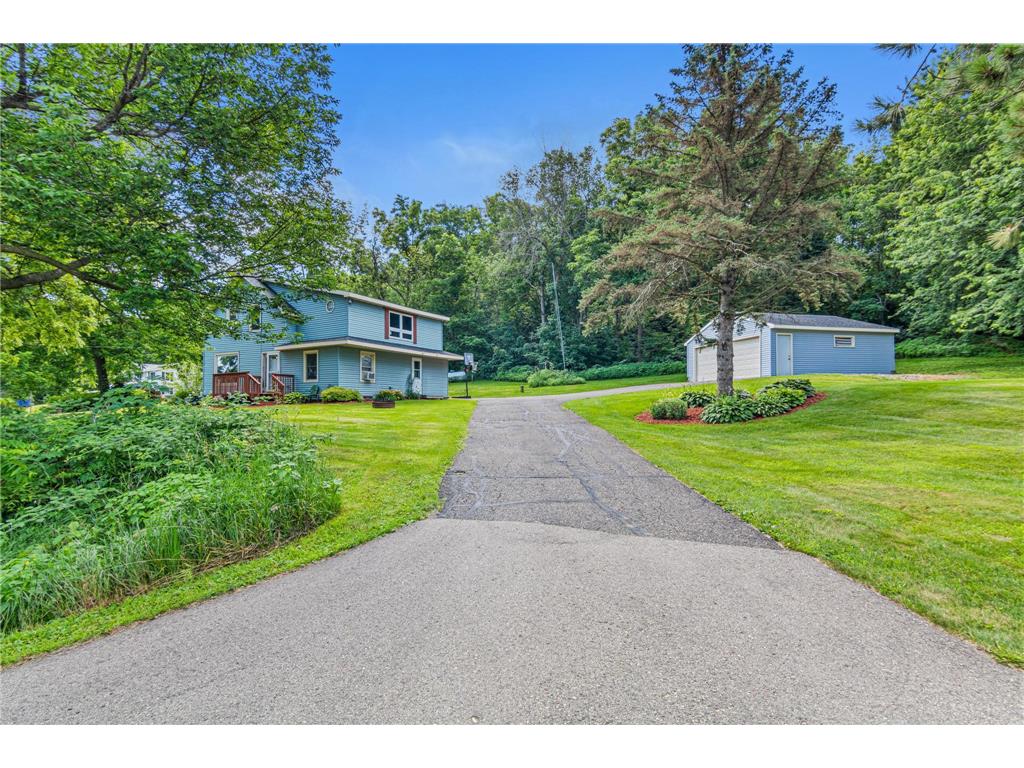 1273 County Road N, Kinnickinnic Twp, WI, 54023 | MLS: 6753624 | Edina ...