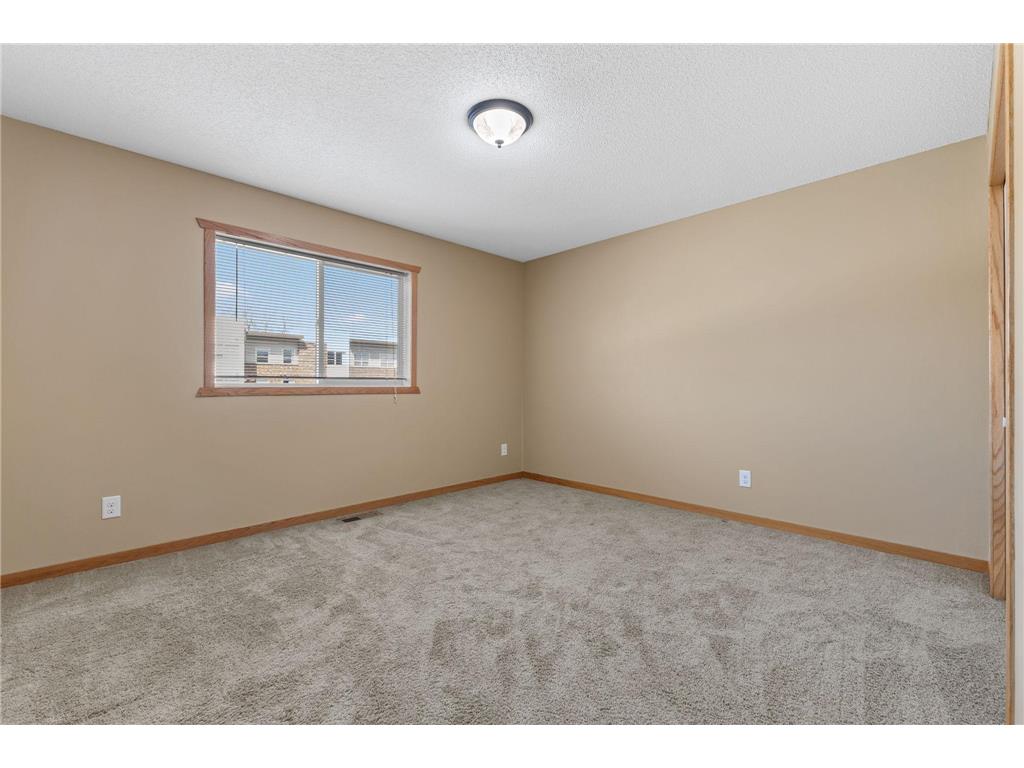 1283 County Road D Circle E #A, Vadnais Heights, MN, 55109 | MLS ...