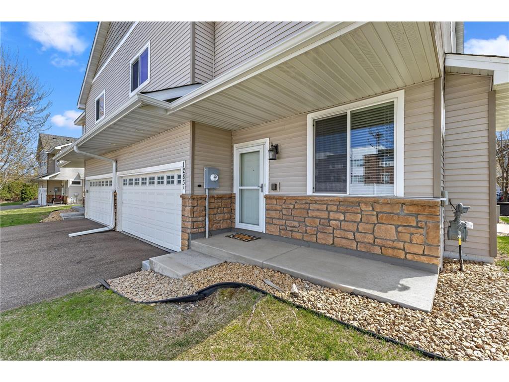 1283 County Road D Circle E #A, Vadnais Heights, MN, 55109 | MLS ...