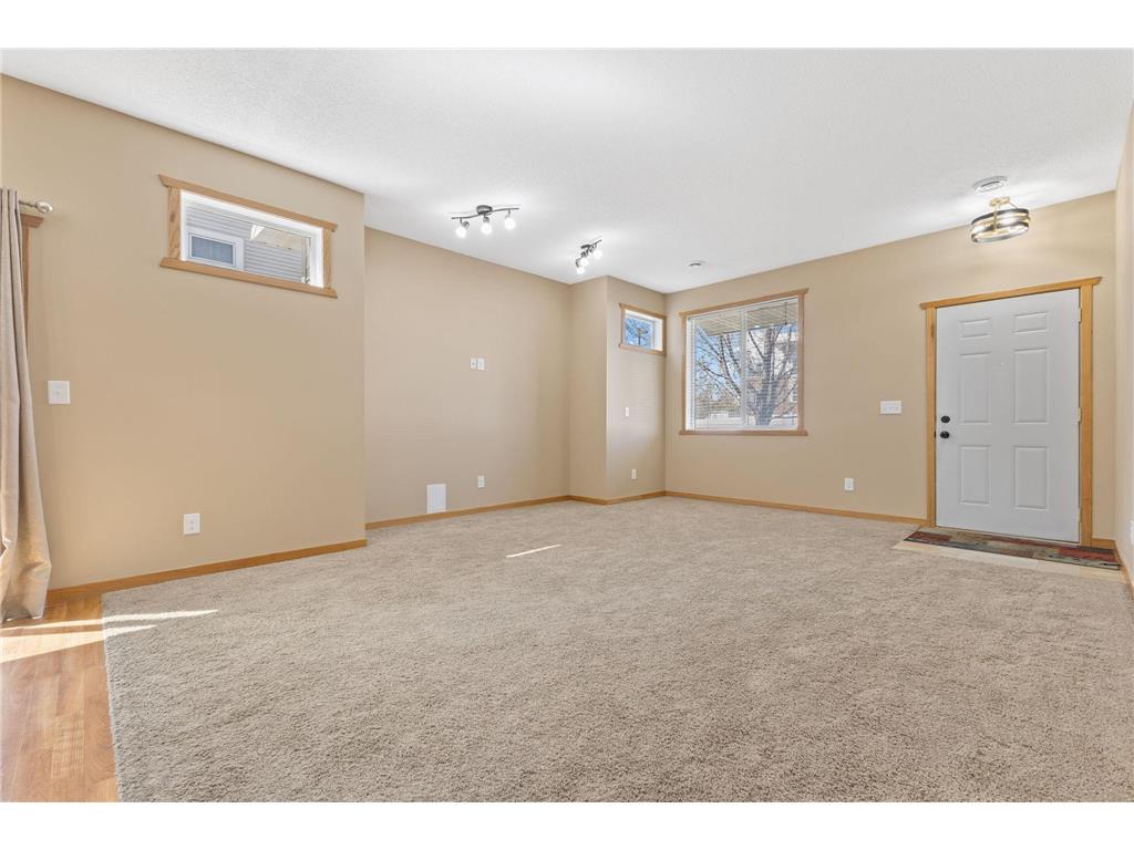 1283 County Road D Circle E #A, Vadnais Heights, MN, 55109 | MLS ...