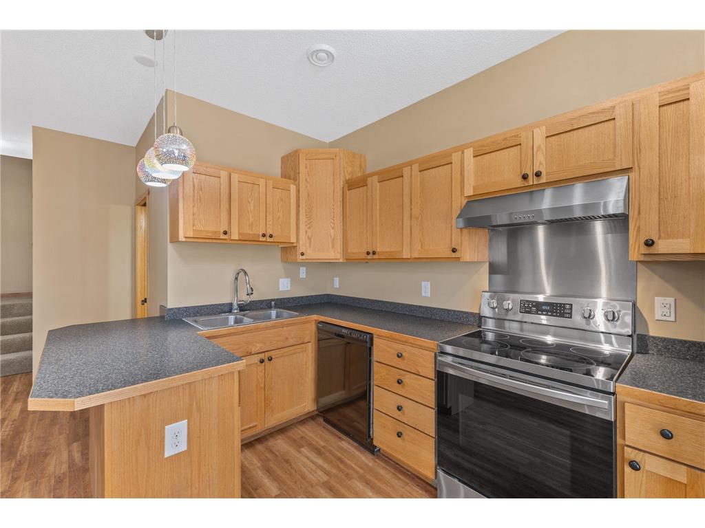 1283 County Road D Circle E #A, Vadnais Heights, MN, 55109 | MLS ...