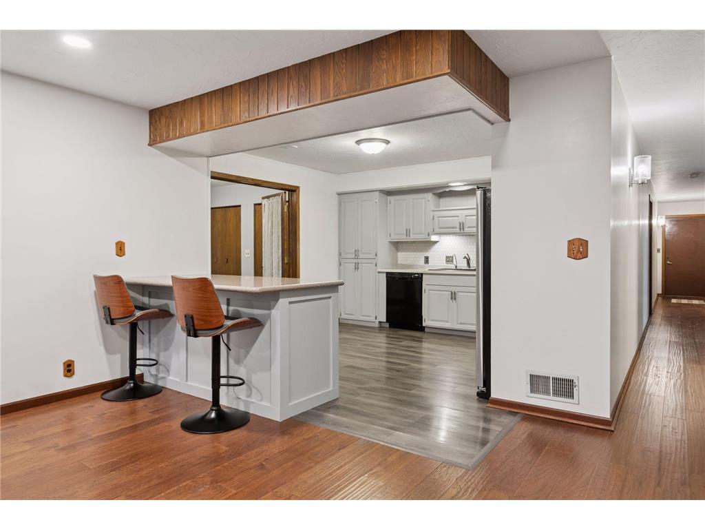 12855 Dory Avenue, Apple Valley, MN, 55124 | MLS: 6804762 | Edina Realty