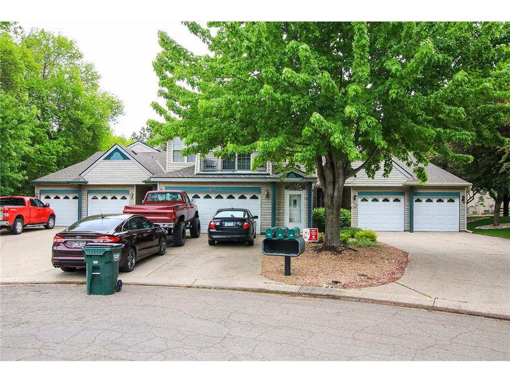 129 Morningside Drive NE, Hutchinson, MN, 55350 | MLS: 6523210 | Edina ...