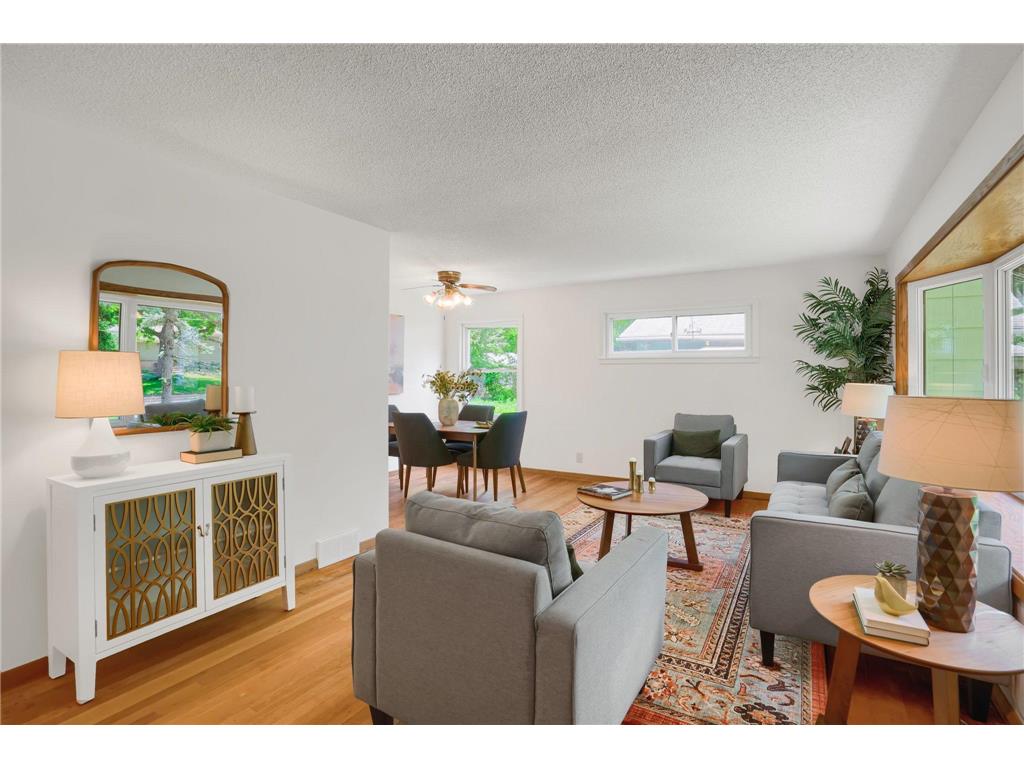 12916 Fairfield Road W, Minnetonka, MN, 55305 | MLS: 6373930 | Edina Realty