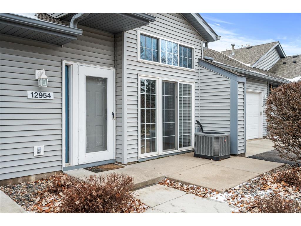 12954 Echo Lane, Apple Valley, MN, 55124 | MLS: 6474513 | Edina Realty