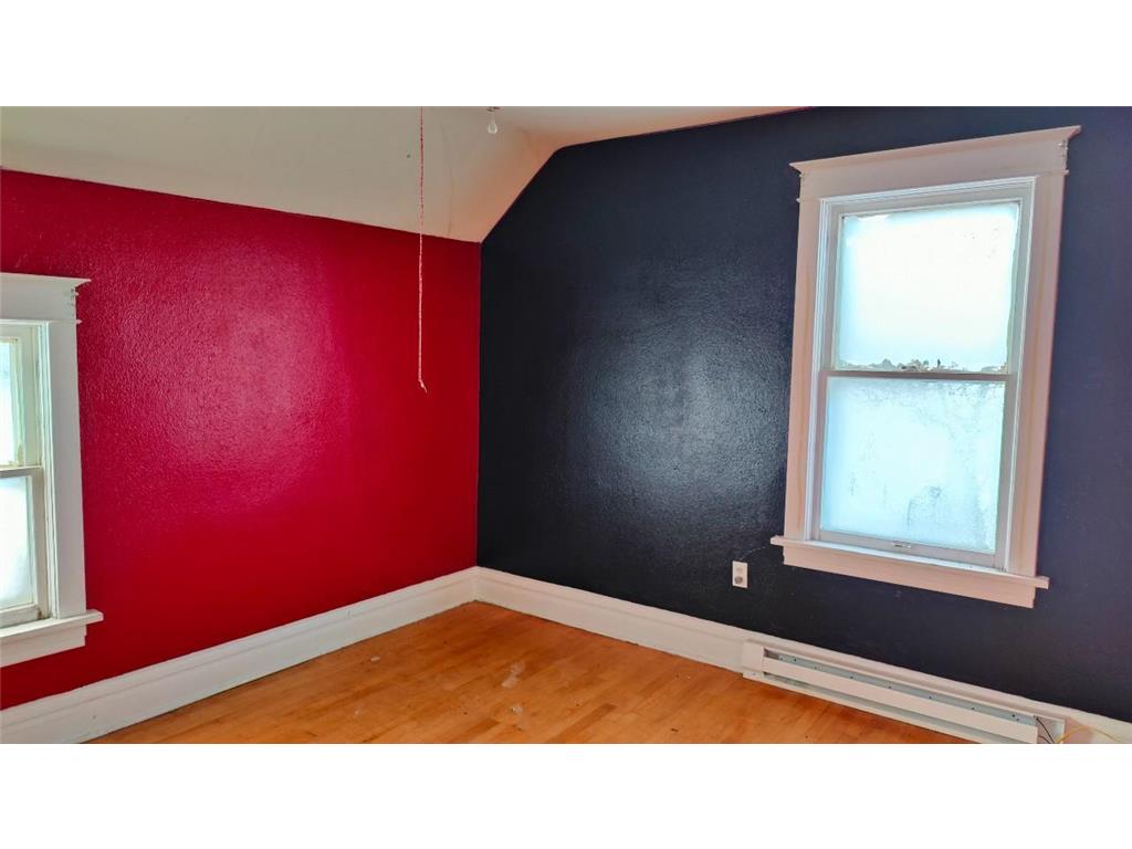 13 4th Avenue NW, Chisholm, MN, 55719 | MLS: 6637449 | Edina Realty