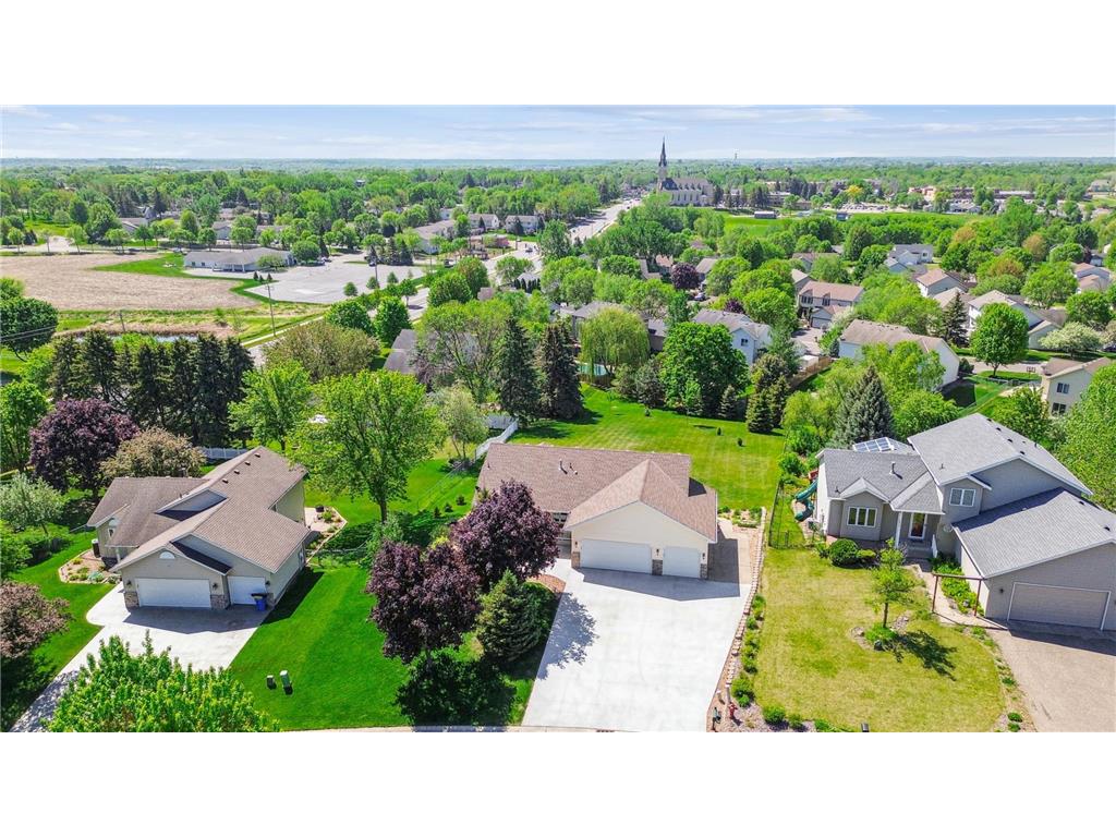 13 Front Street NW, Saint Michael, MN, 55376 | MLS: 6716466 | Edina Realty