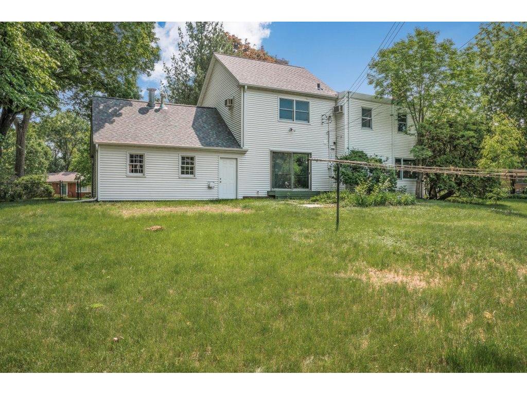 130 Holly Road, Hopkins, MN, 55343 | MLS: 6703500 | Edina Realty