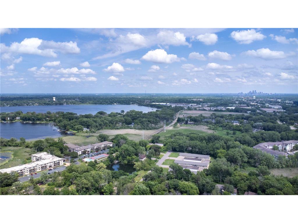 1304 W Medicine Lake Drive #106, Plymouth, MN, 55441 | MLS: 6548507 ...