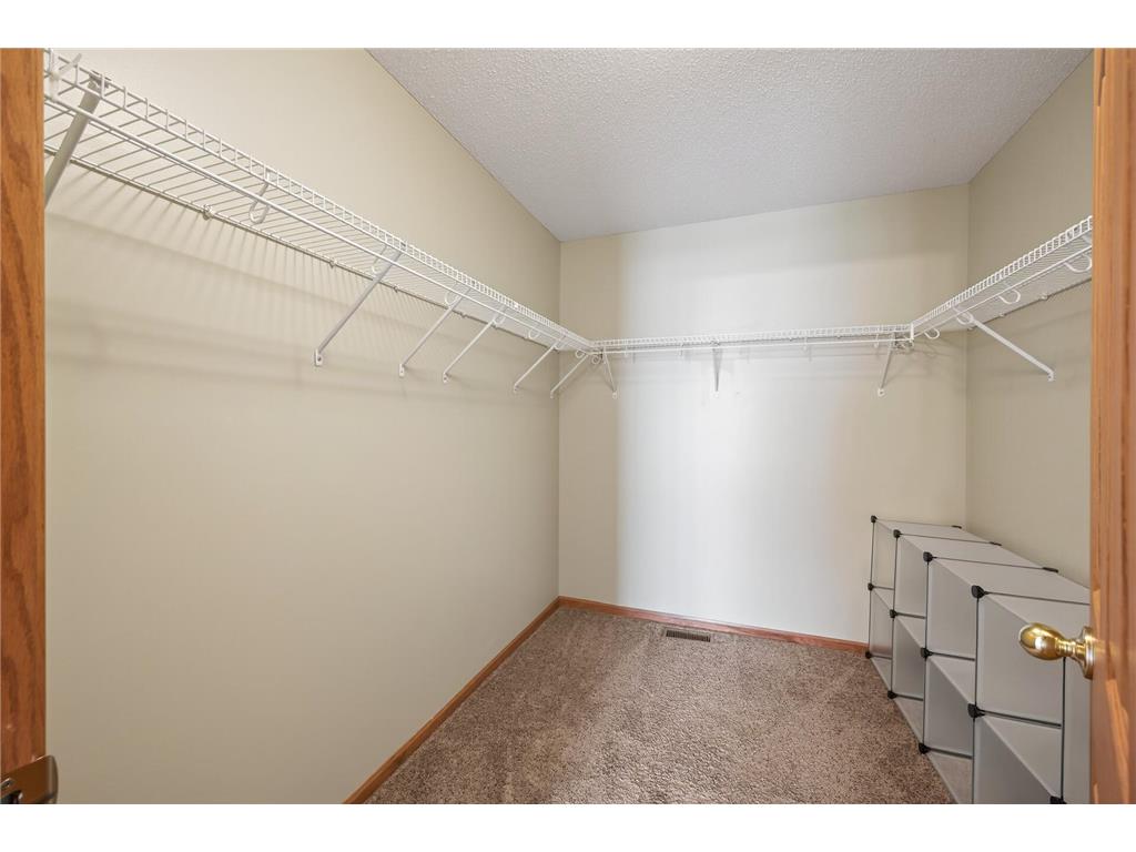 13040 Europa Trail Way N #G, Hugo, MN, 55038 | MLS: 7029369 | Edina Realty