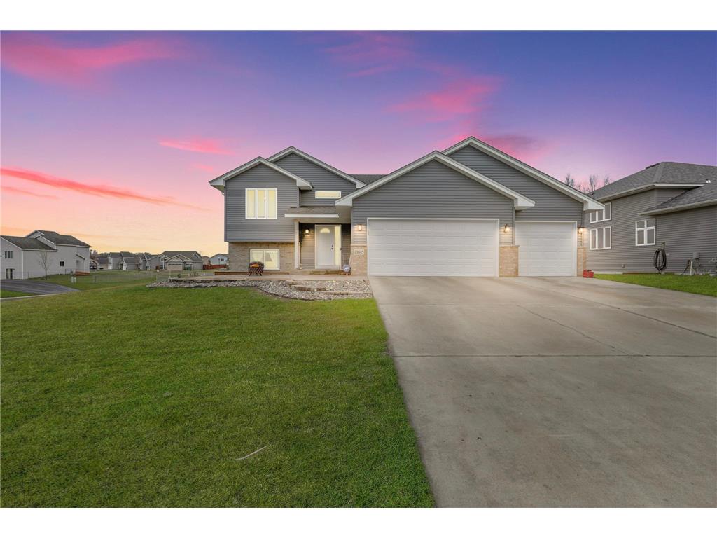 13045 10th Avenue S, Zimmerman, MN, 55398 | MLS: 6518042 | Edina Realty