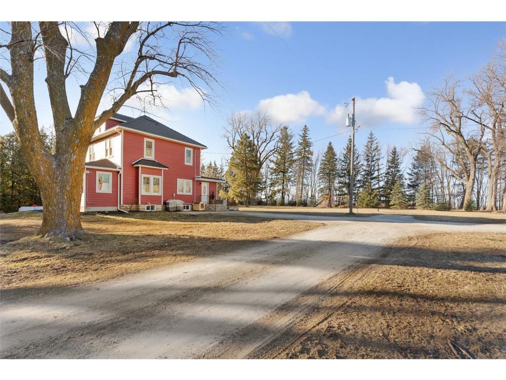 13046 565th Street, West Concord, MN, 55985 | MLS: 6500203 | Edina Realty